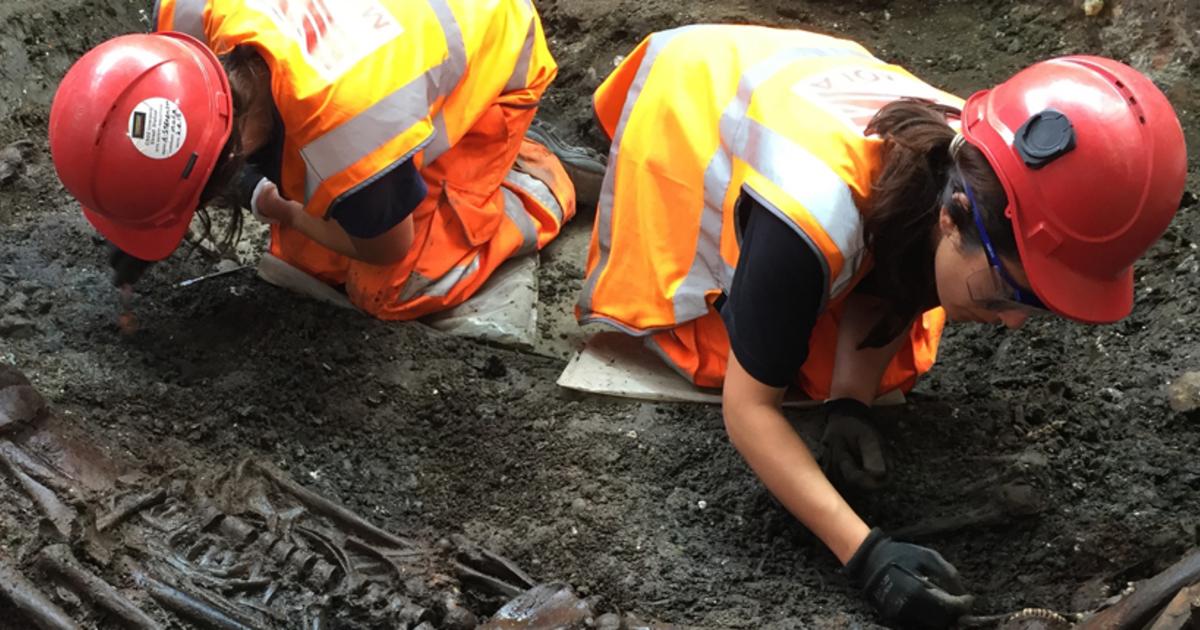 Crossrail mass burial pit may be from Great Plague | MOLA